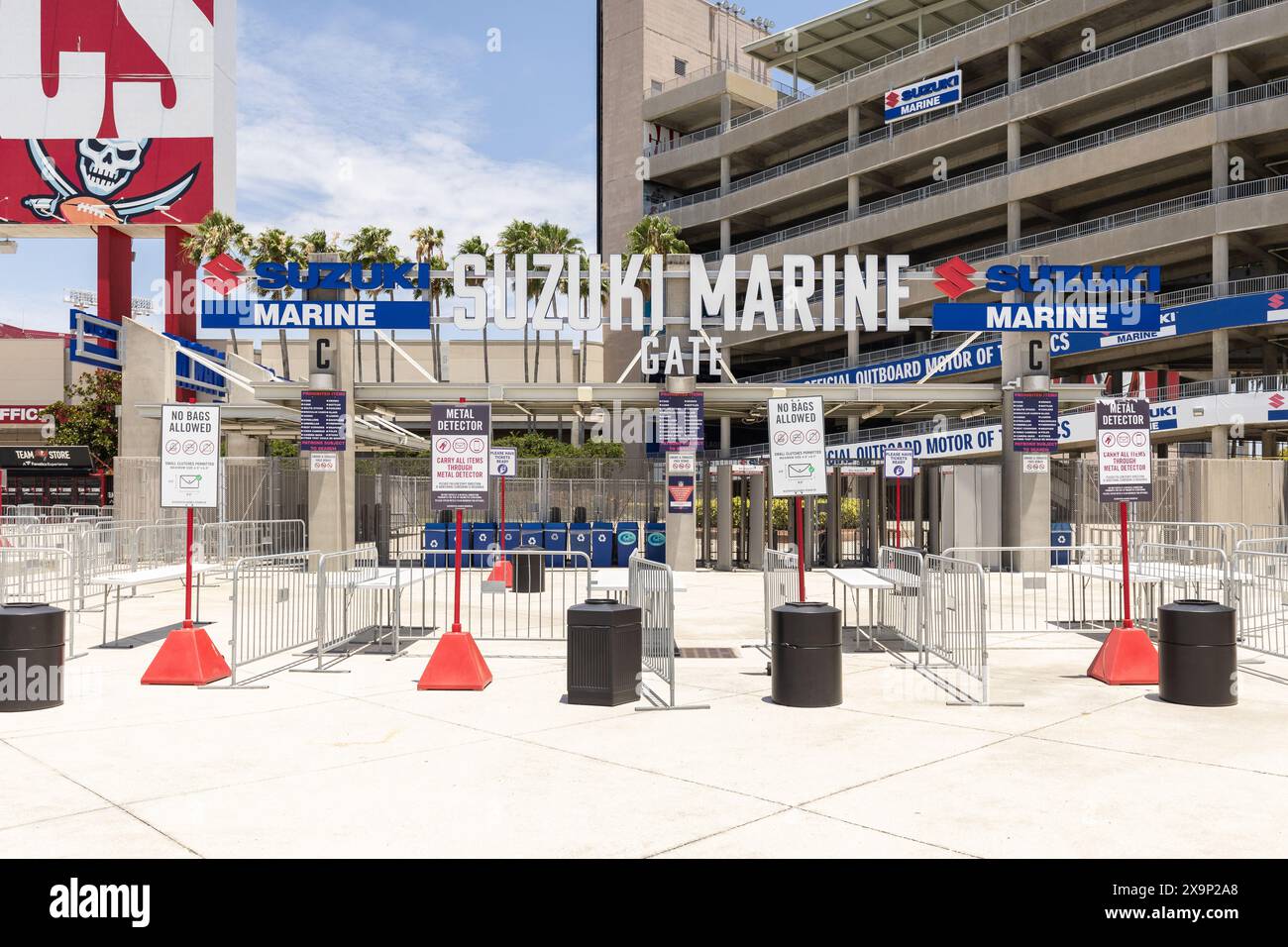 American college football stadium gate hi-res stock photography and ...