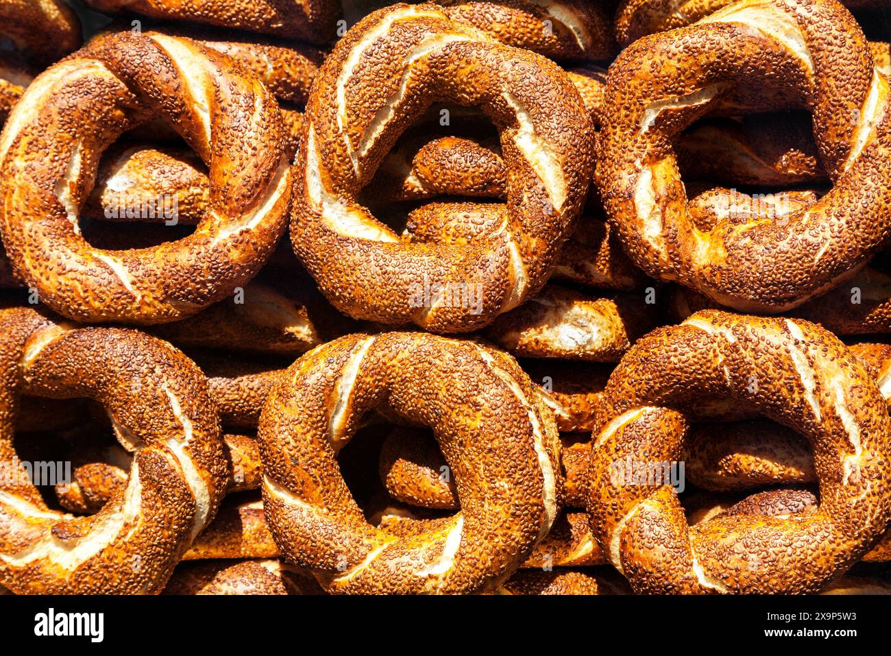 Traditional turkish simits with sesame Stock Photo - Alamy