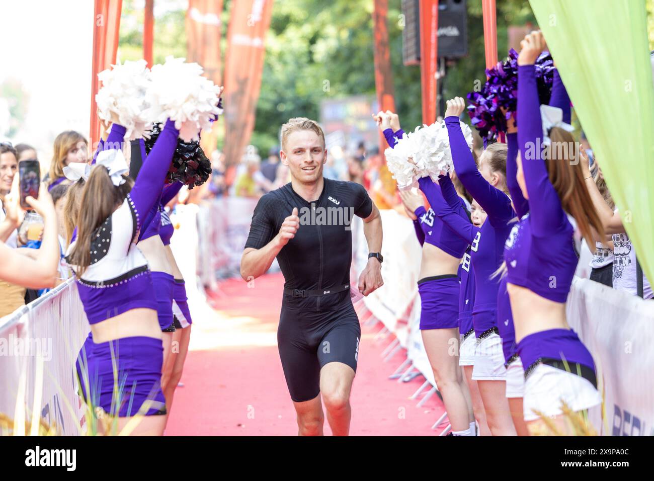 Olympisch Maenner, Vincent Helmrich, 1. Platz Berlin Triathlon 2024 ...