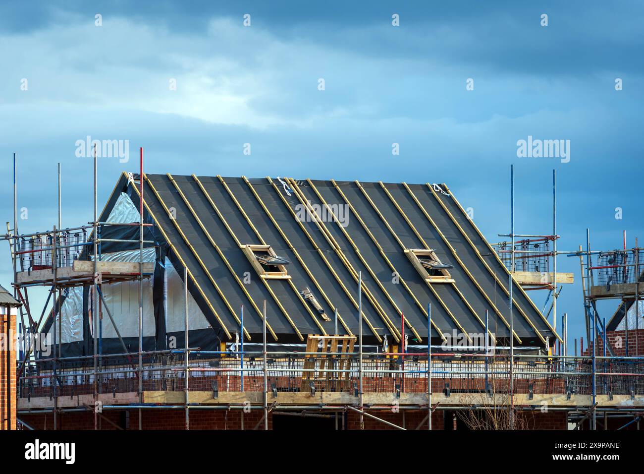 New build house development estate in england uk Stock Photo - Alamy
