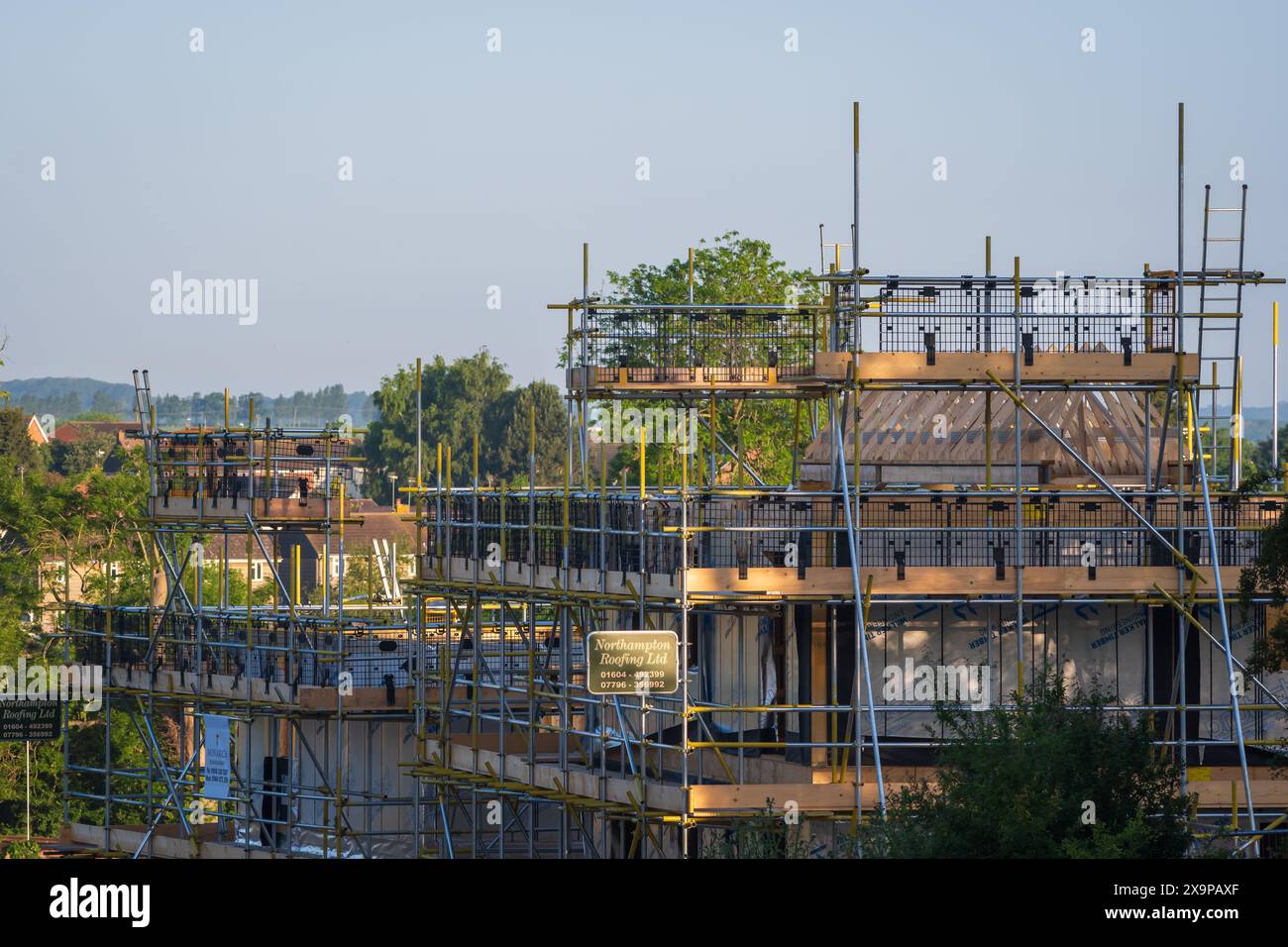 New build house development estate in england uk Stock Photo - Alamy