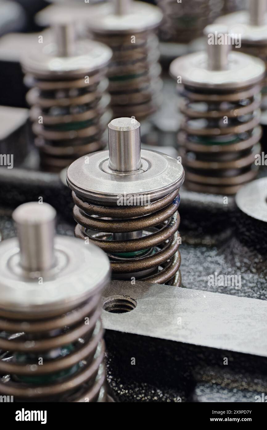 Cylinder head of an internal combustion engine with the cover removed ...