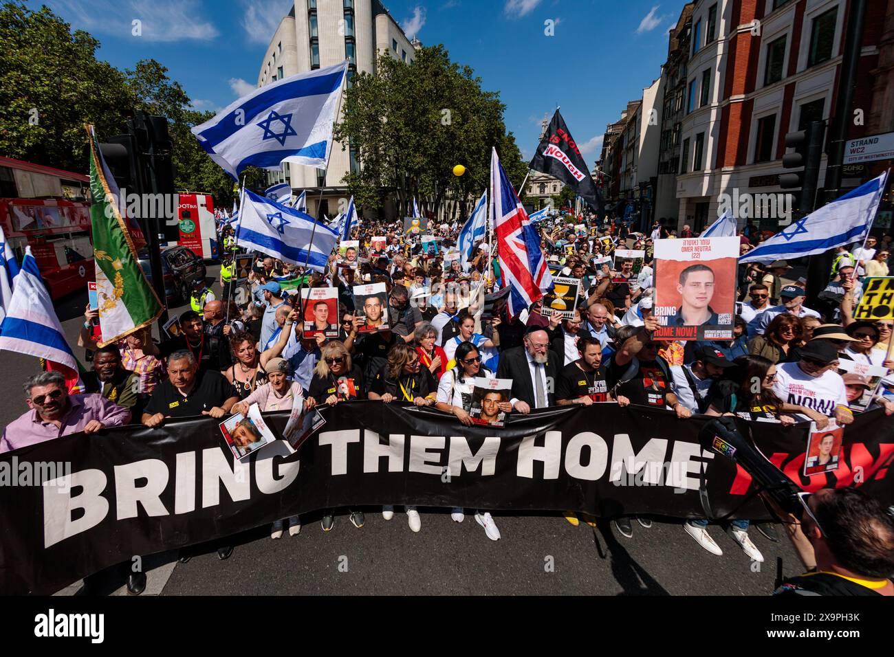 Families and unity hi-res stock photography and images - Alamy