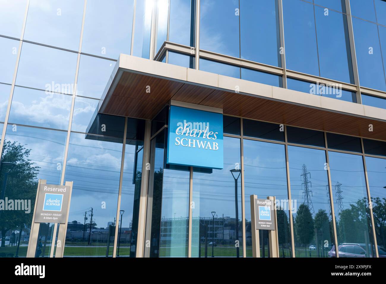 Charles schwab building hi-res stock photography and images - Alamy