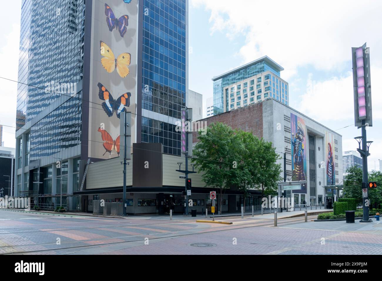 Street view of Houston downtown near 1010 Lamar Plaza, Houston, TX, USA ...