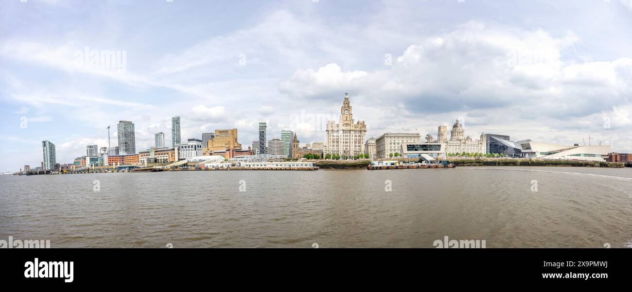 Ferry terminal from hi-res stock photography and images - Alamy