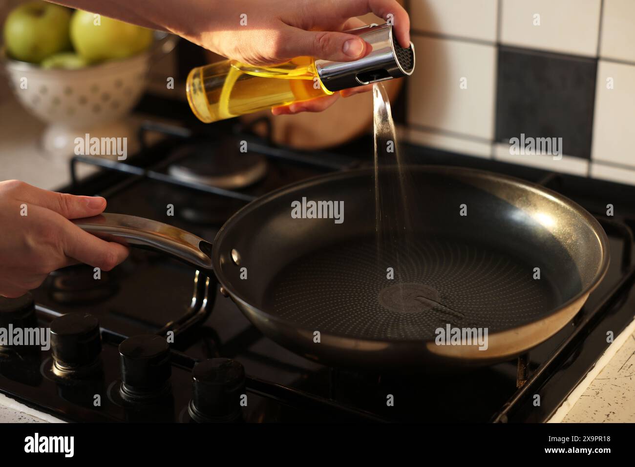 Frying fats hi-res stock photography and images - Alamy