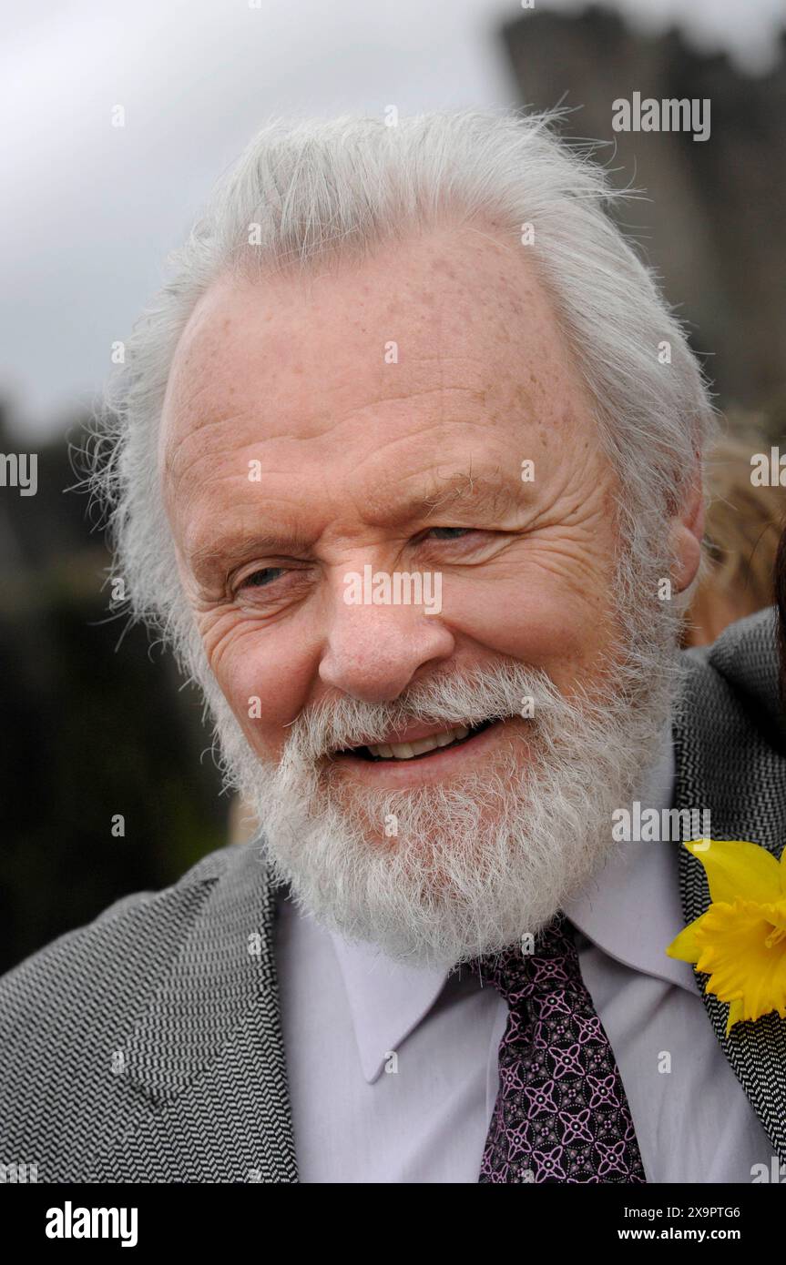 Actor and movie star , Welsh born, Sir Anthony Hopkins unveils a statue ...