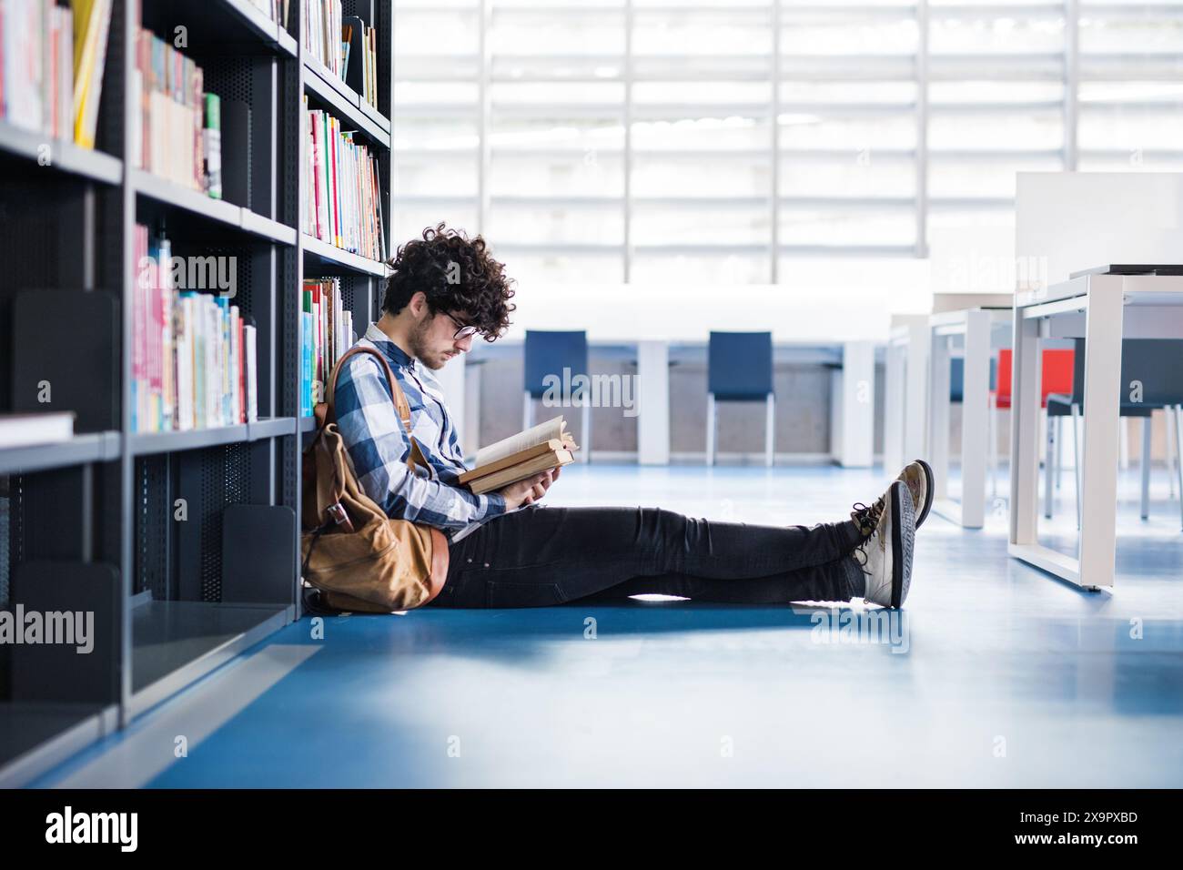Floor books hi-res stock photography and images - Alamy