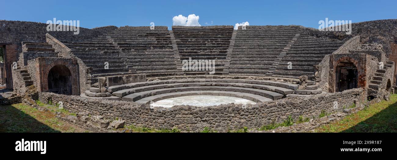 Acient arena hi-res stock photography and images - Alamy