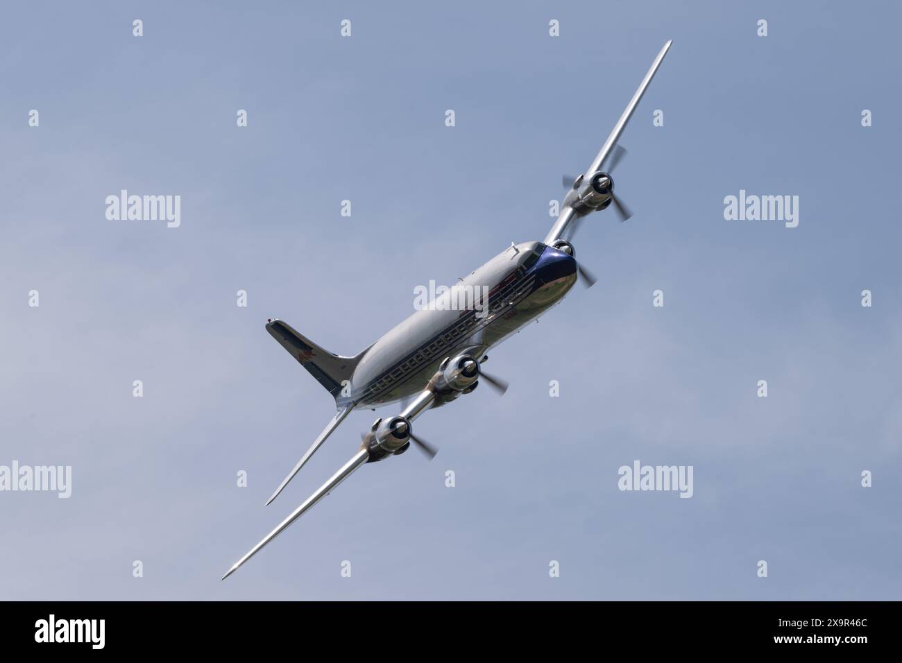 Flying bulls hi-res stock photography and images - Alamy