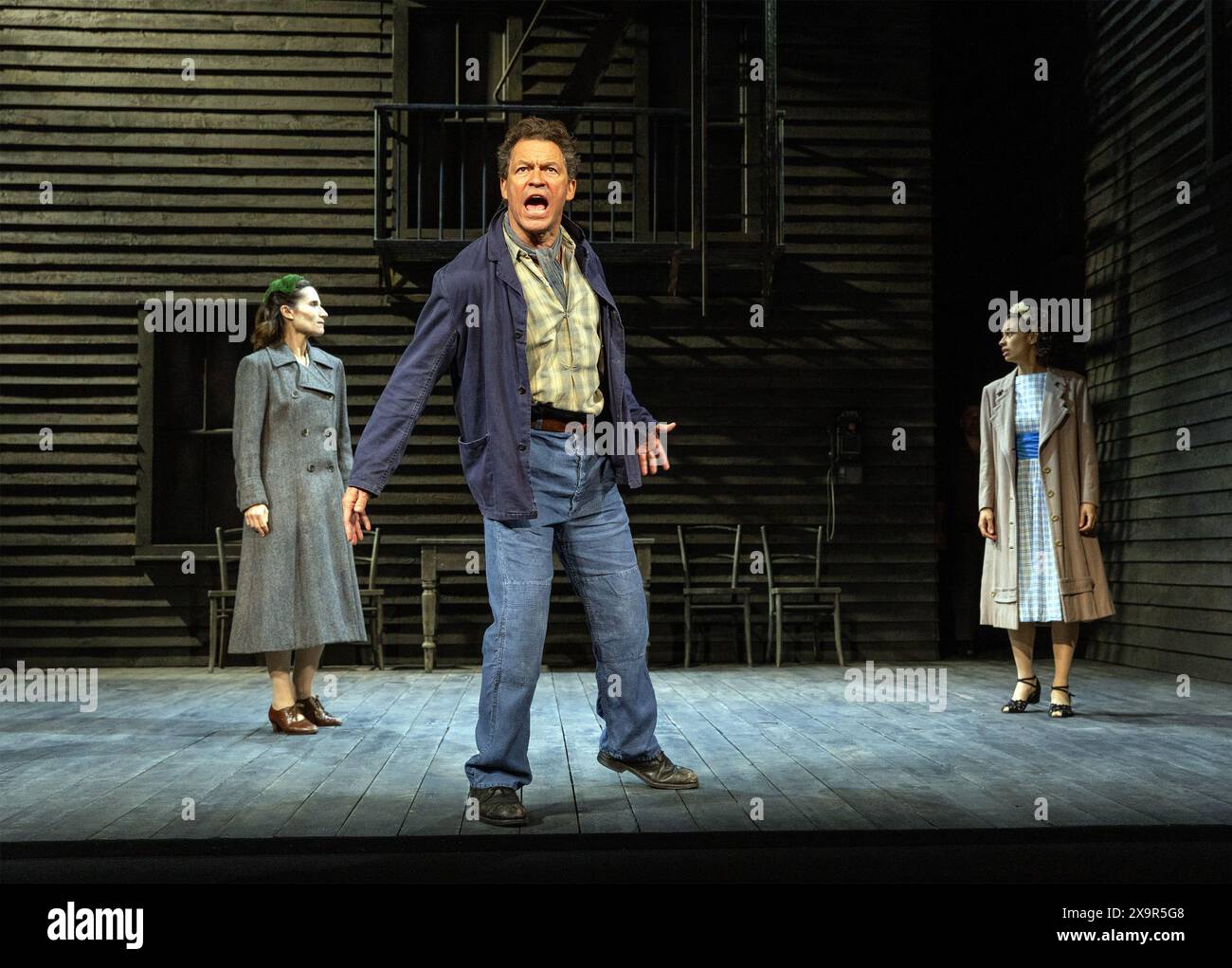 l-r: Kate Fleetwood (Beatrice), Dominic West (Eddie Carbone), Nia Towle ...