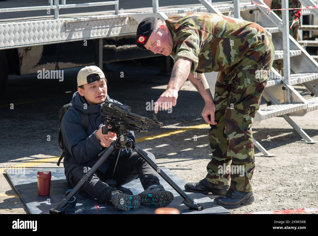 Irish defence forces uniform hi-res stock photography and images - Alamy