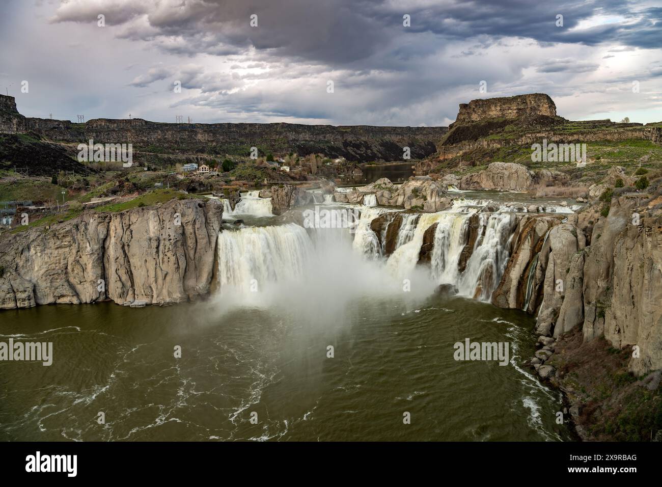 Shoshone falls in spring with maximum flow Stock Photo - Alamy