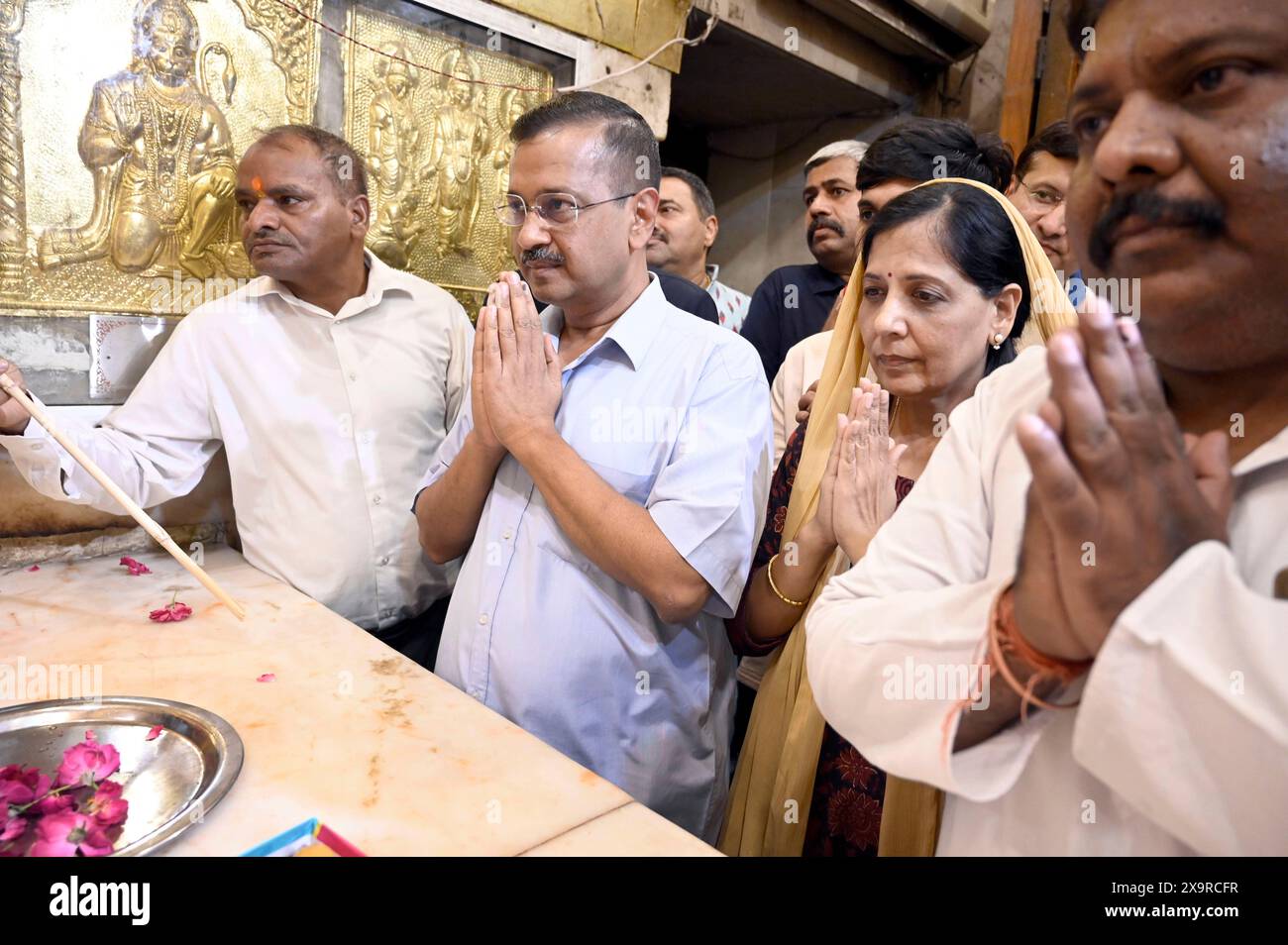 NEW DELHI, INDIA - JUNE 2: Delhi CM and AAP national convener Arvind Kejriwal with family offers ...