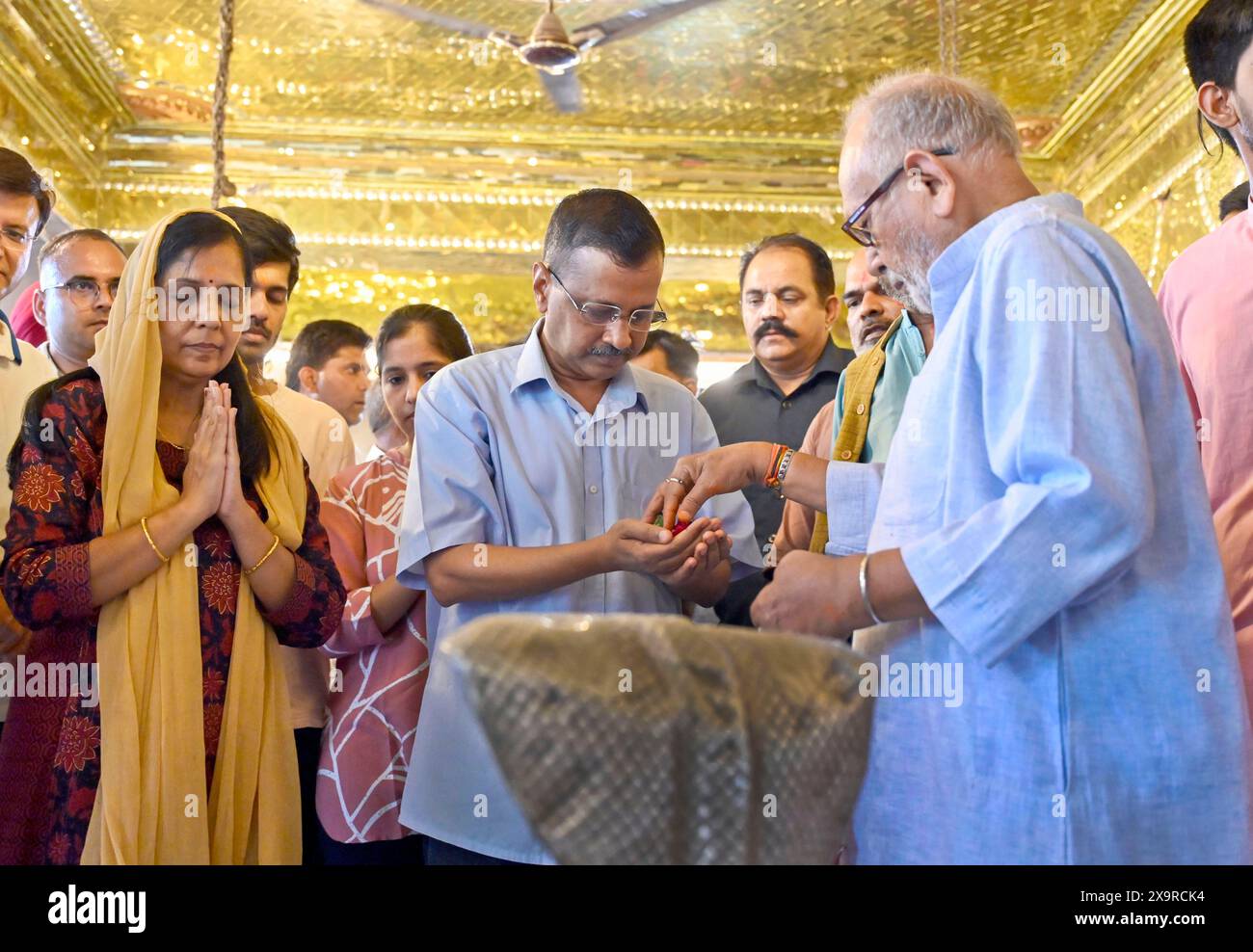 NEW DELHI, INDIA - JUNE 2: Delhi CM and AAP national convener Arvind Kejriwal with family offers ...
