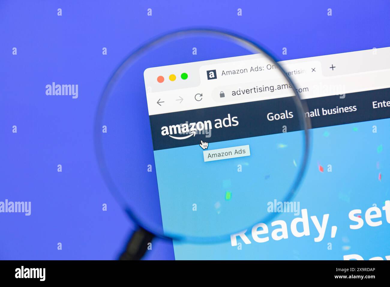 Amazon com ads hi-res stock photography and images - Alamy