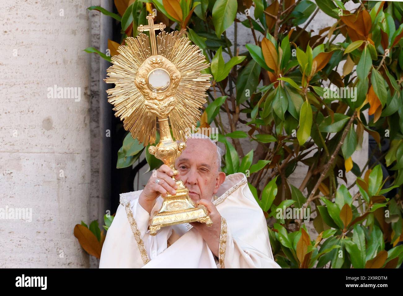 Rome, Italy. 02nd June, 2024. Pope Francis holds a monstrance ...