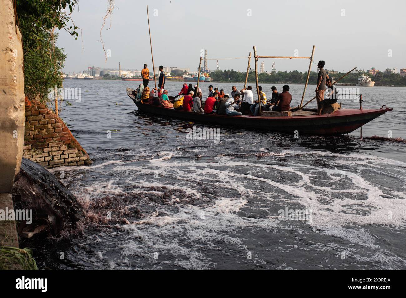 Dhaka, Bangladesh. 2nd June, 2024. Buriganga river is being polluted ...