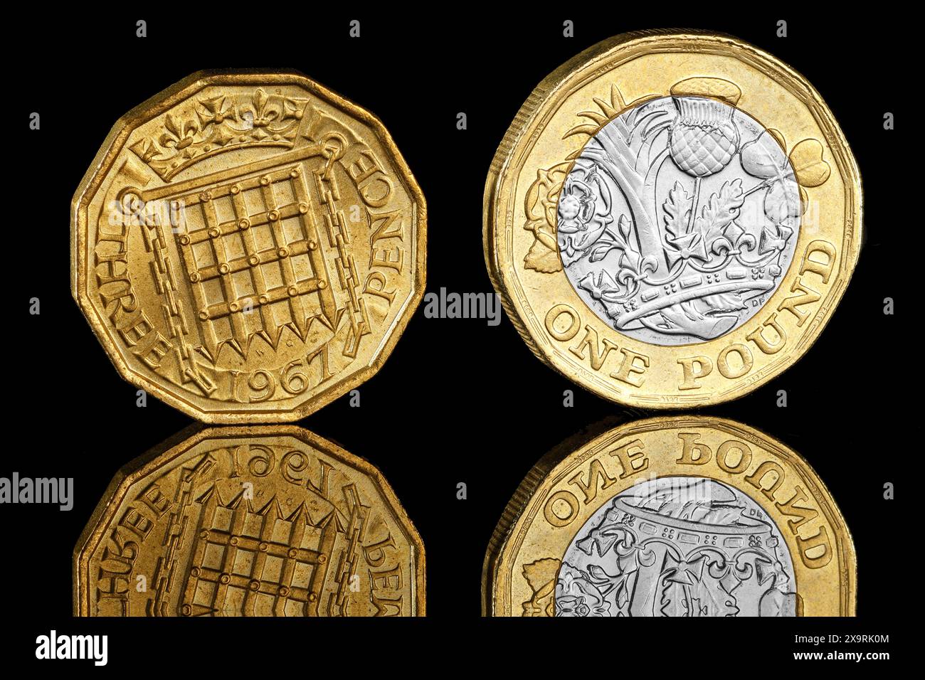 Comparison between a 1967 Three Pence coin & the new bimetallic £1 coin ...