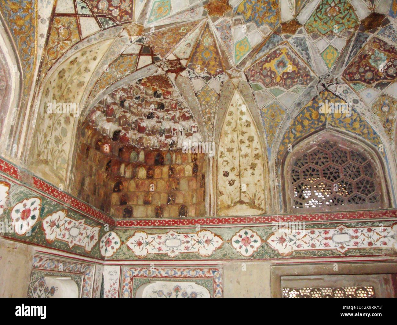 Painting in art has an old culture and live tradition Painting in art ...