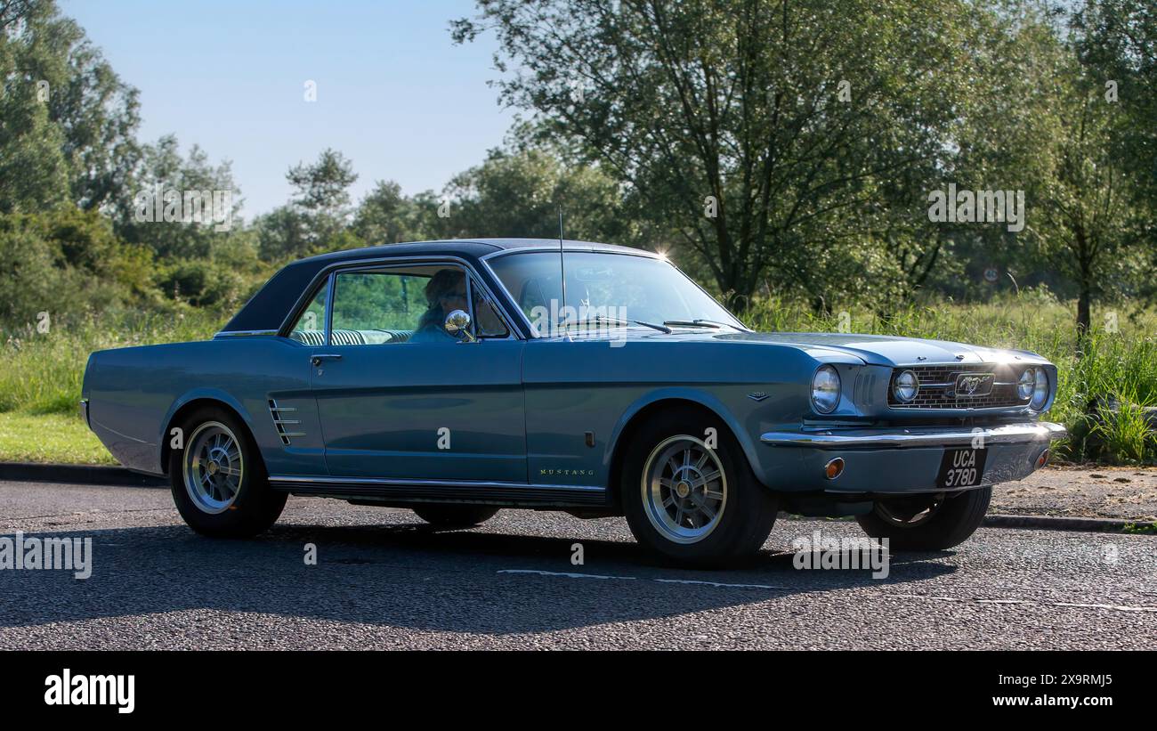 Ford mustang 1960s hi-res stock photography and images - Alamy
