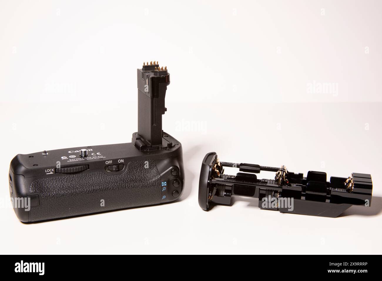 Canon BG-E14 Vertical Camera Grip with BGM-E14A AA Battery Holder Stock ...