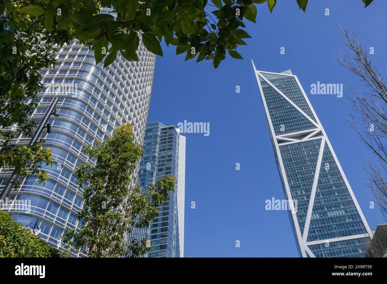 Salesforce tower roof hi-res stock photography and images - Alamy