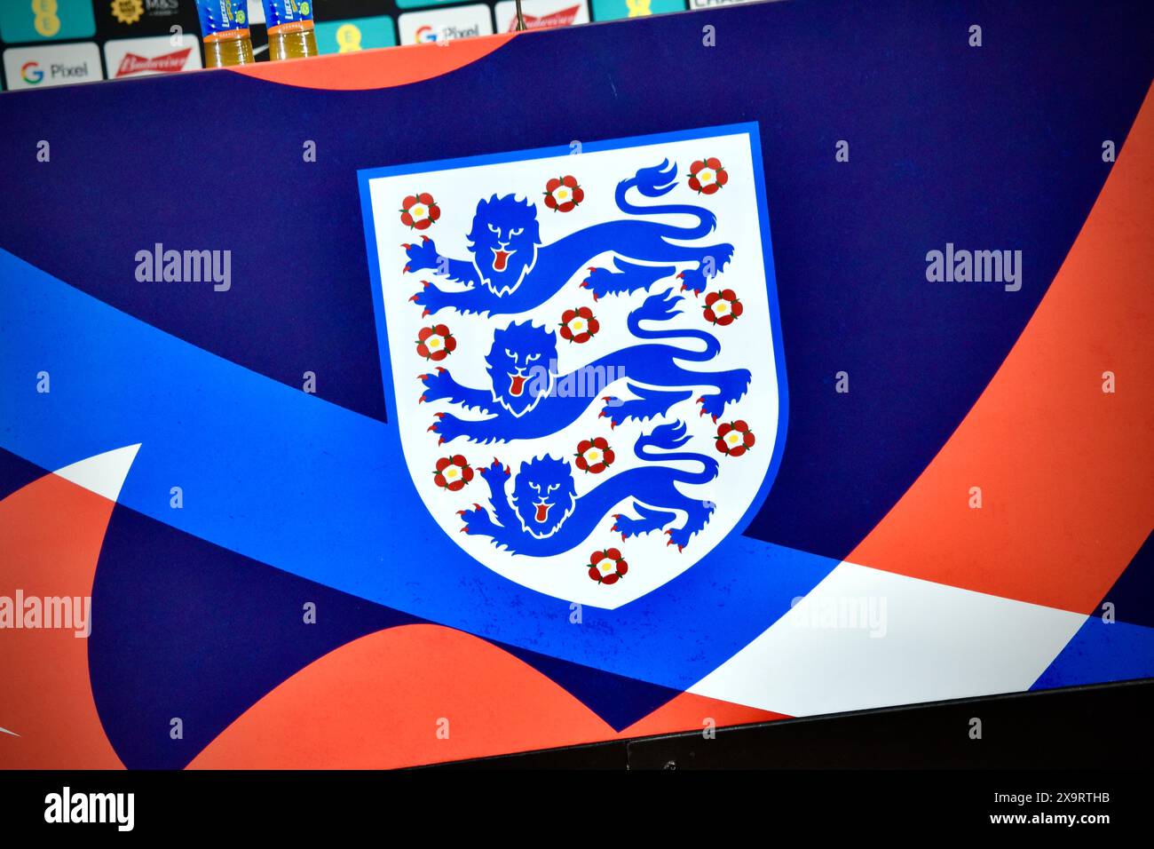 England euro 2024 team banner hi-res stock photography and images - Alamy