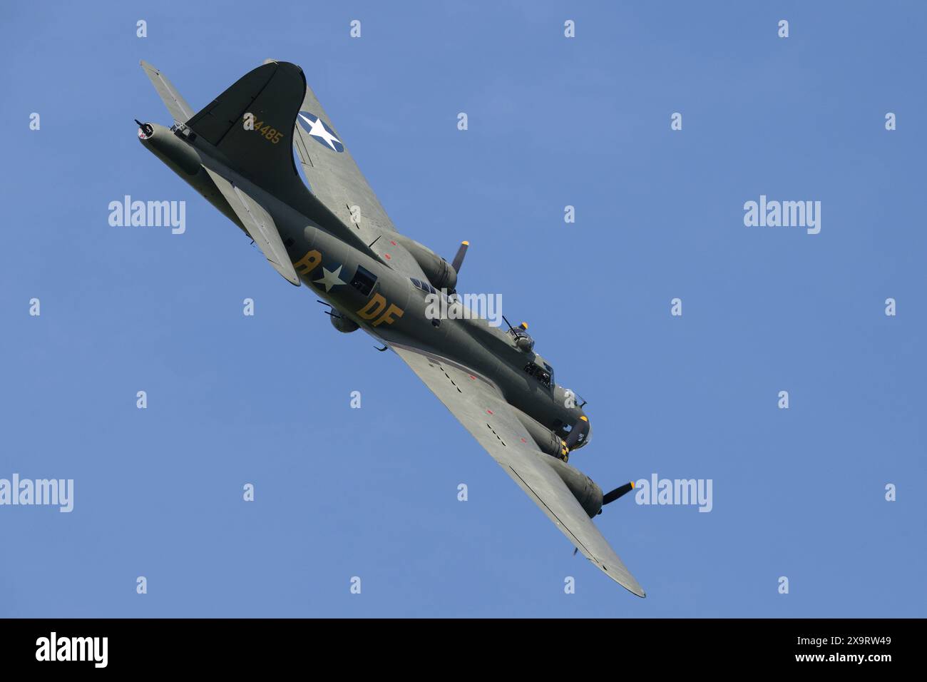Boeing B-17G Flying Fortress 'Sally B', during the Midlands Air ...