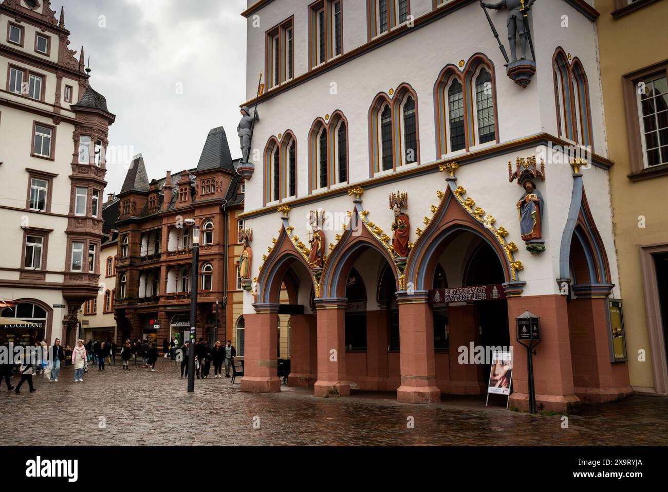 Dietrichtrabe hi-res stock photography and images - Alamy