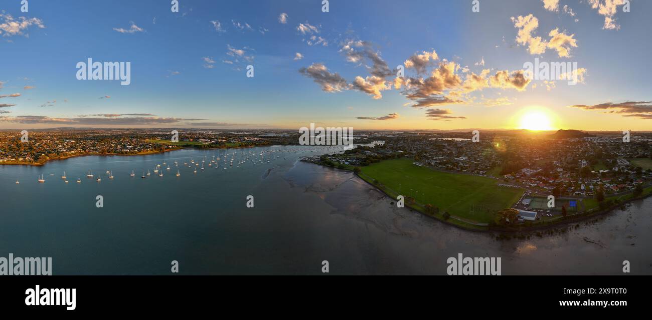 Tamaki river hi-res stock photography and images - Alamy
