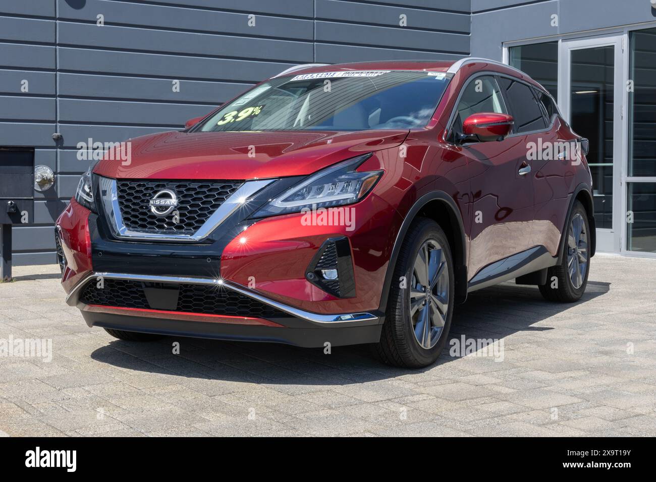 Indianapolis - May 30, 2024: Nissan Murano Platinum display at a ...