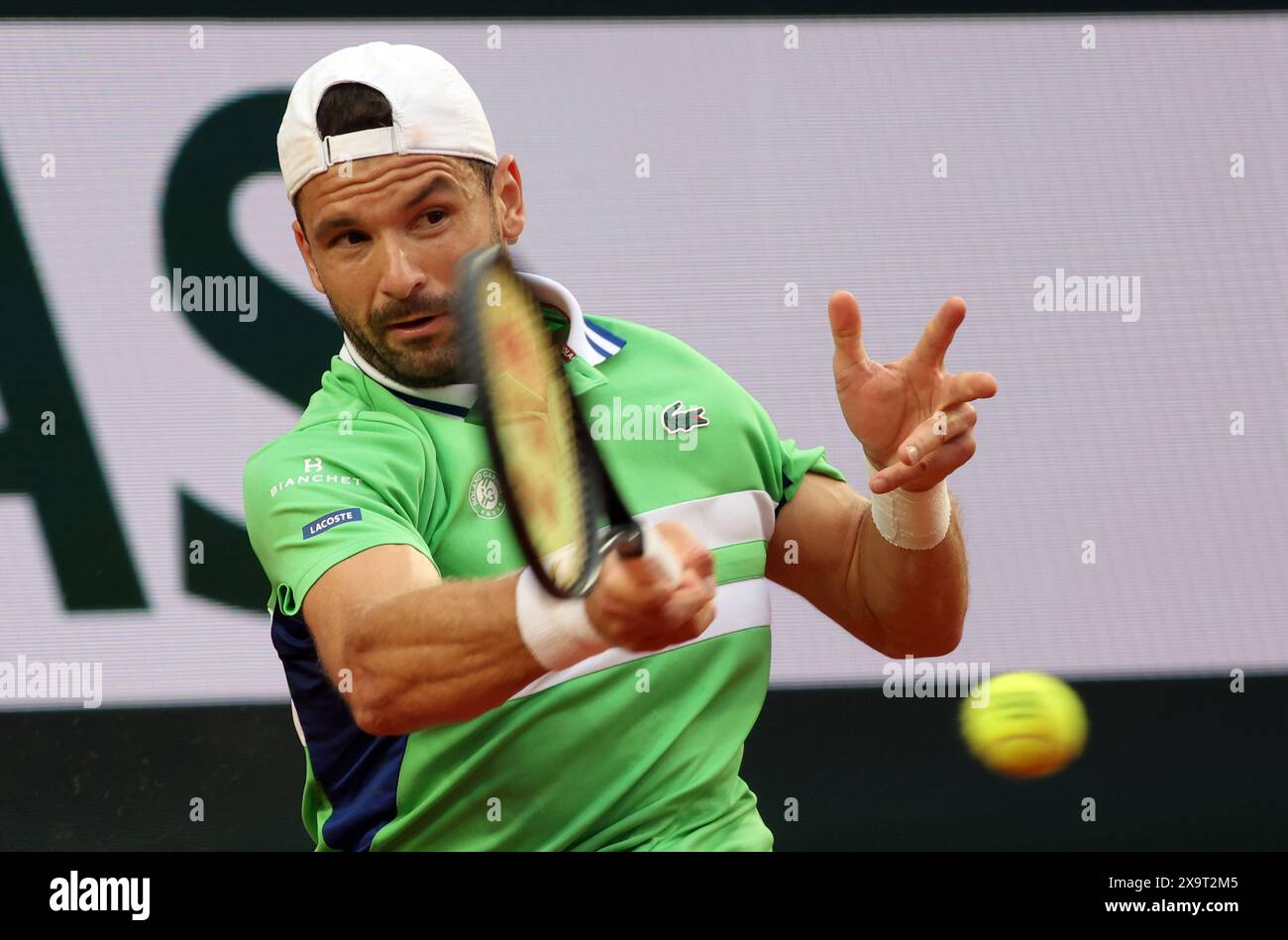 Paris, France. 02nd June, 2024. Grigor Dimitrov of Bulgaria plays against Hubert Hurkacz of ...