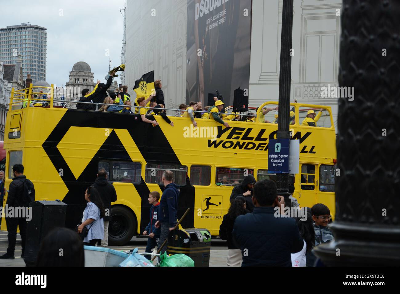 BVB - Dortmund fans travel through central London on a Yellow Wonder ...