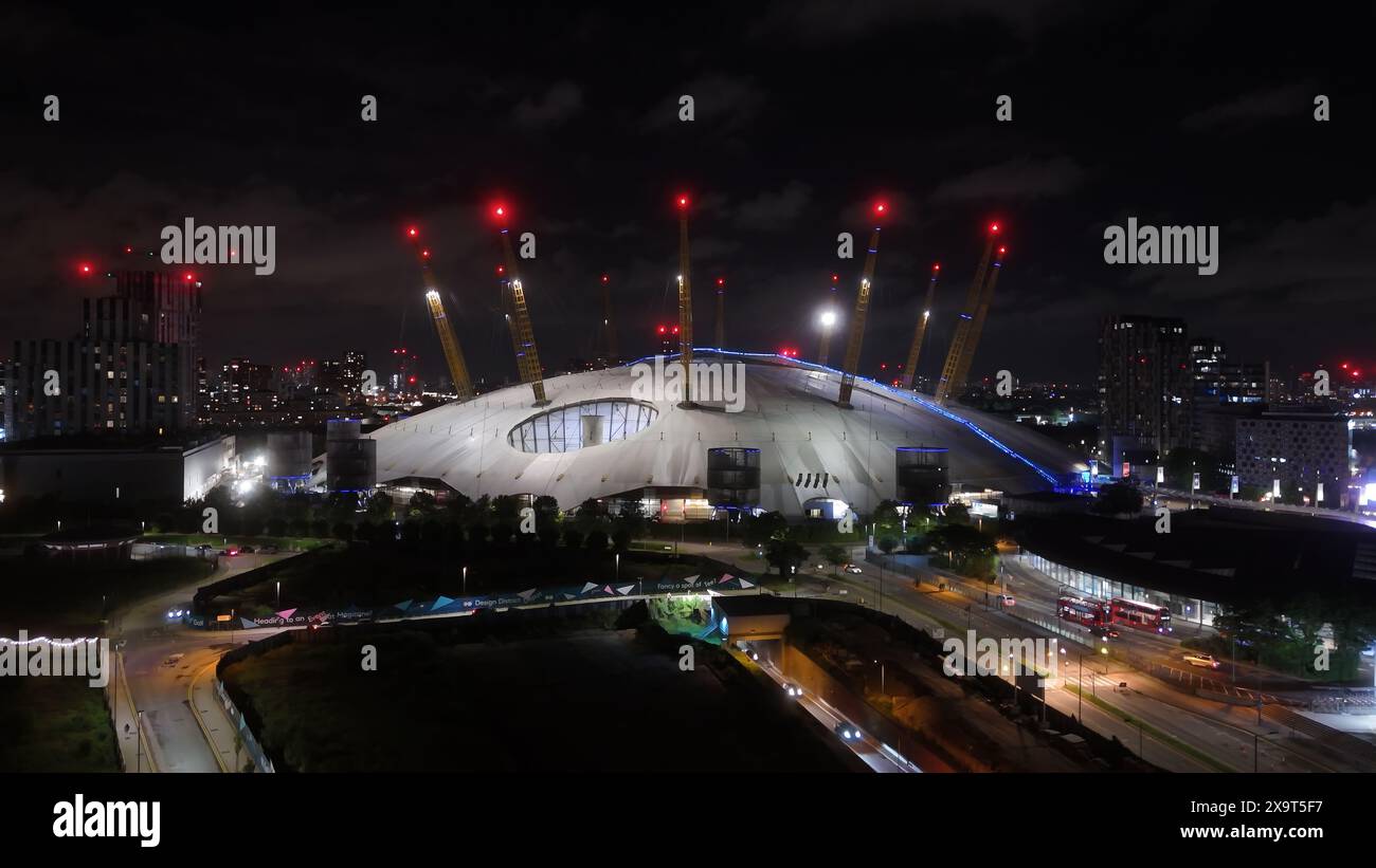 Aerial view of the o2 arena night hi-res stock photography and images ...