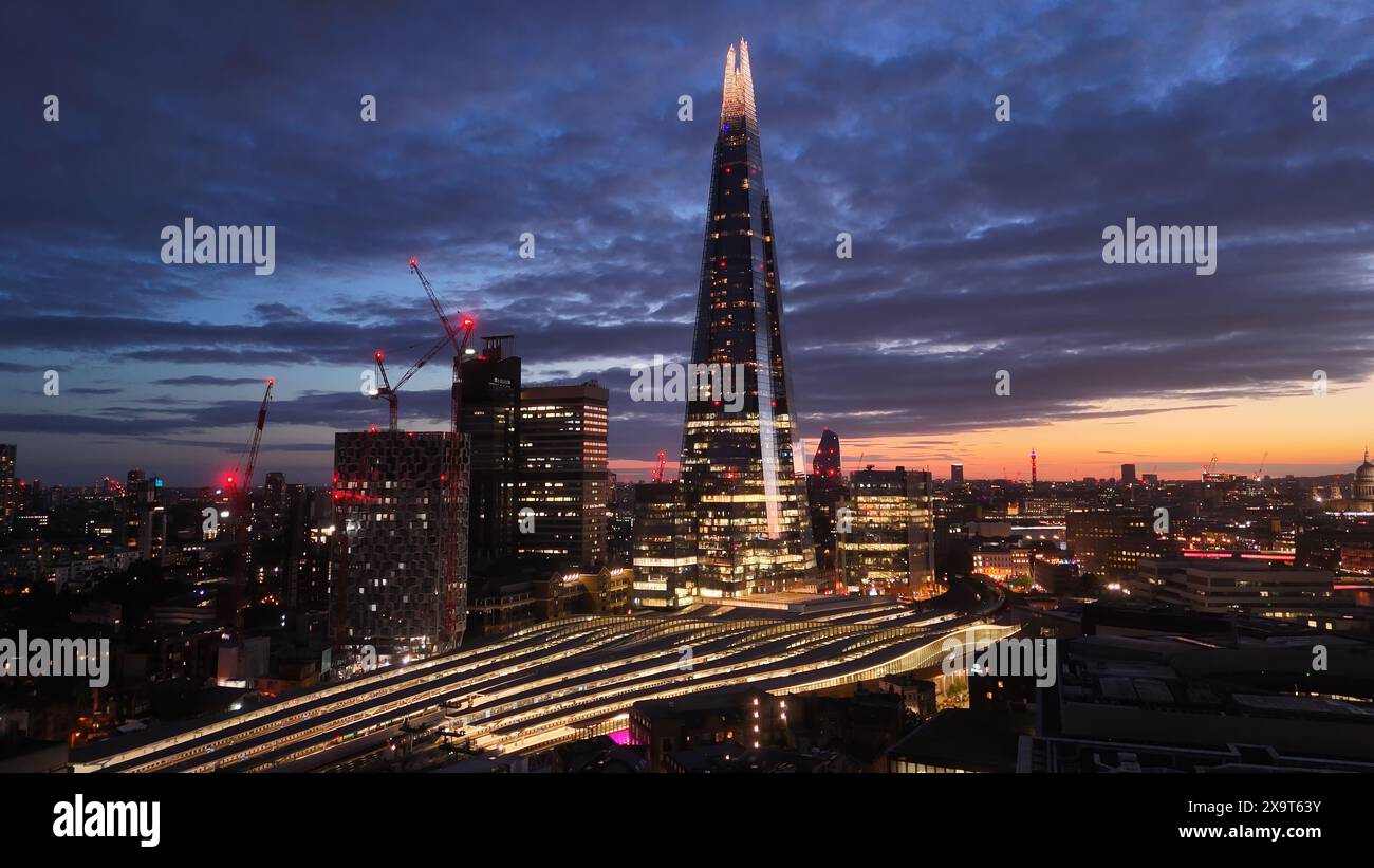 Aerial view over London in the evening - beautiful view after sunset ...