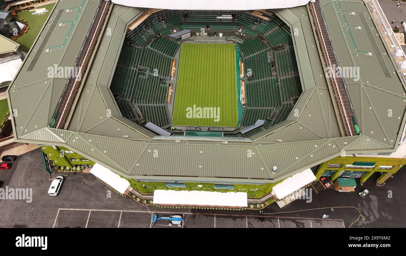 Wimbledon Centre Court - Flight over the famous Tennis grounds - LONDON ...