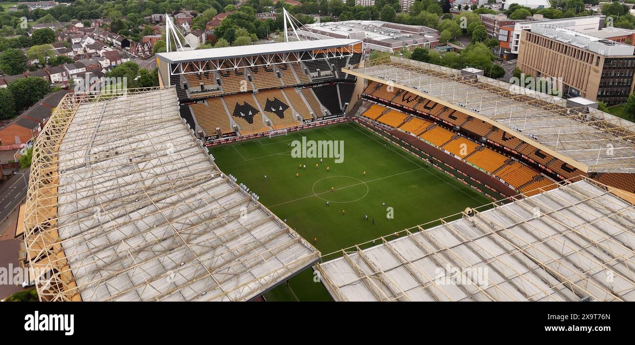 Wolverhampton Stadium from above Flight over the Molineux Stadium ...