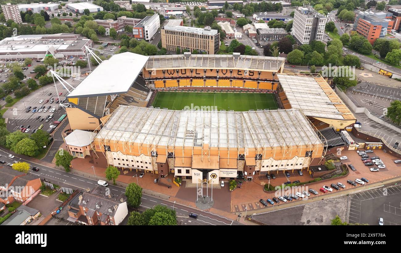 Wolverhampton Stadium from above Flight over the Molineux Stadium ...