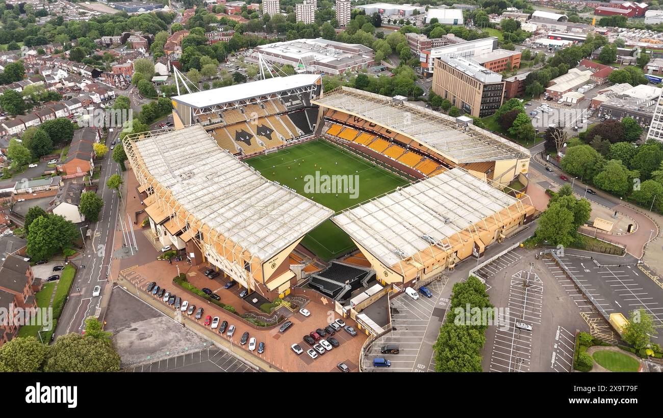 Wolverhampton Stadium from above Flight over the Molineux Stadium ...