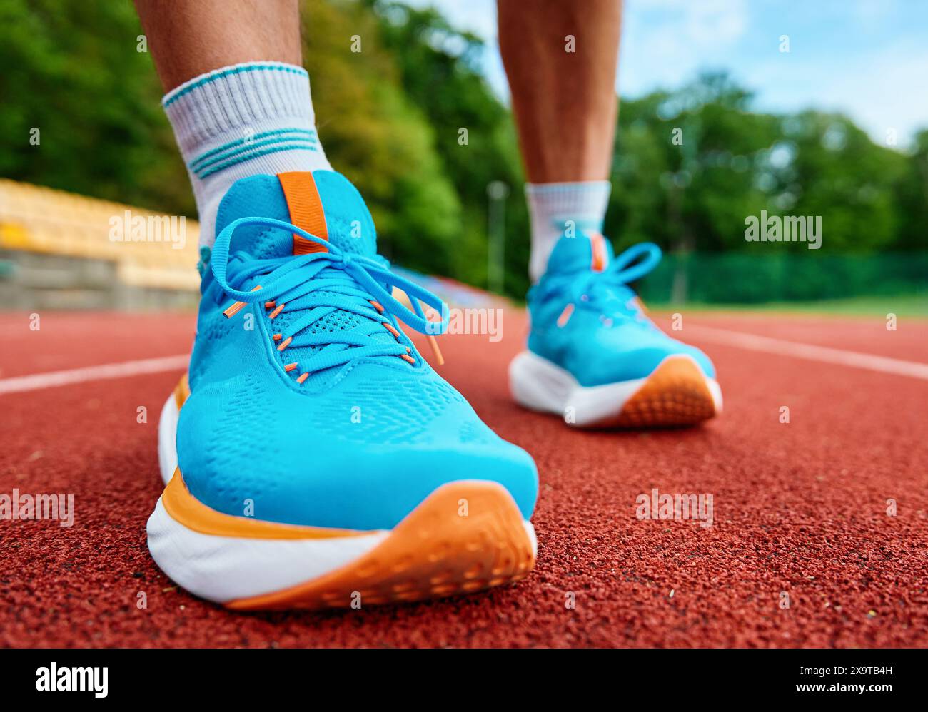 Legs person in blue rubber hi-res stock photography and images - Alamy