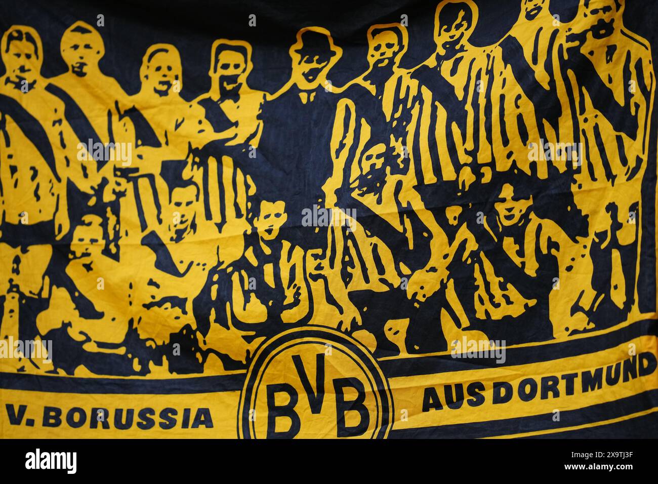 London, UK. 01st June, 2024. VIntage Borussia Dortmund flag during the ...