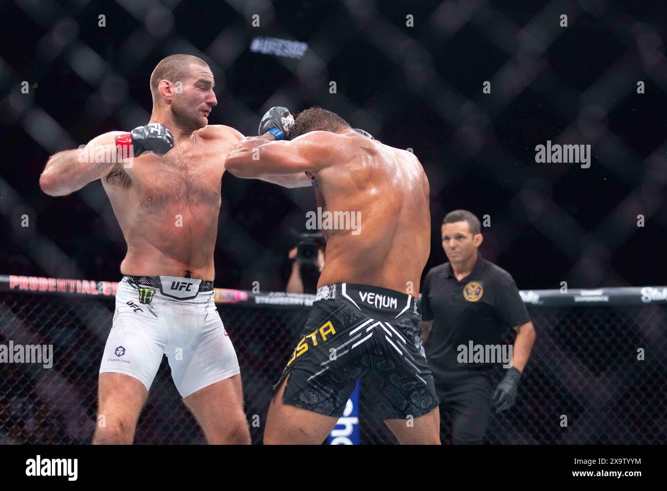 Newark, Nj, USA. 1st June, 2024. UFC 302: MAKHACHEV VS POIRIER .NEWARK ...