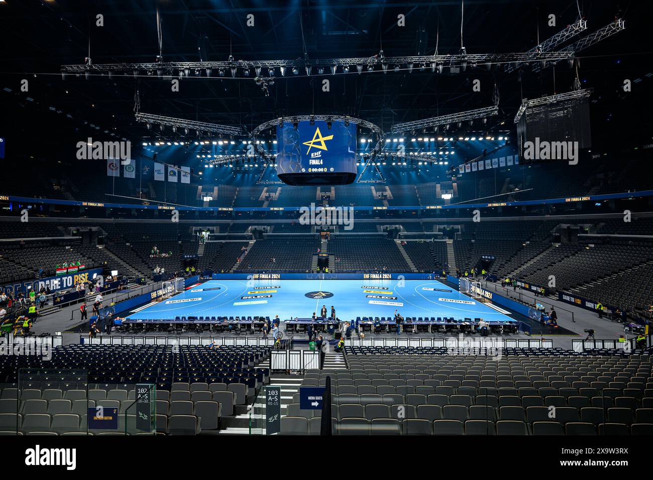 Mvm dome hi-res stock photography and images - Alamy