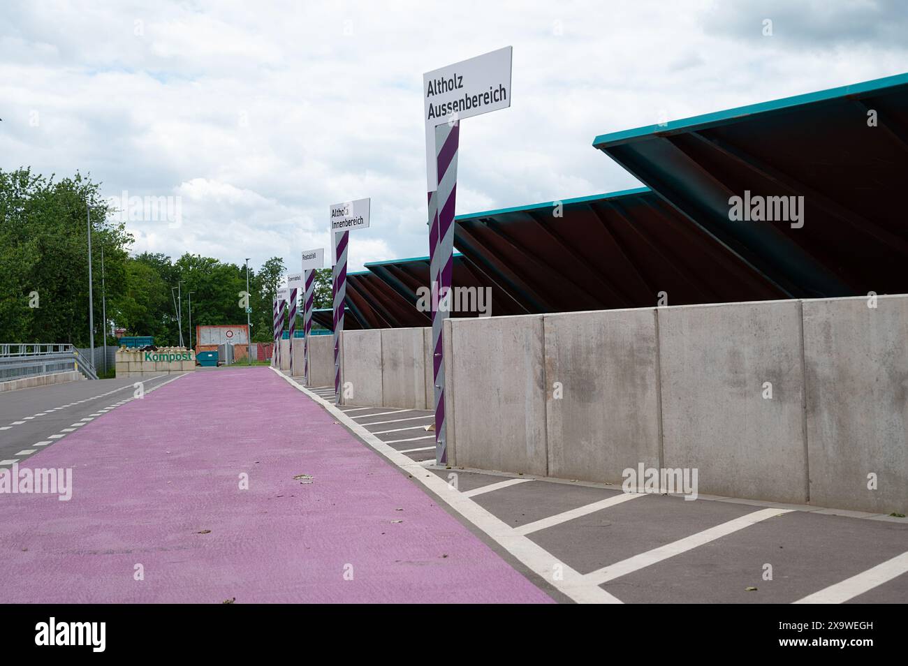 Recycling yard, A.R.T. in Trier Germany, waste management for plastic ...