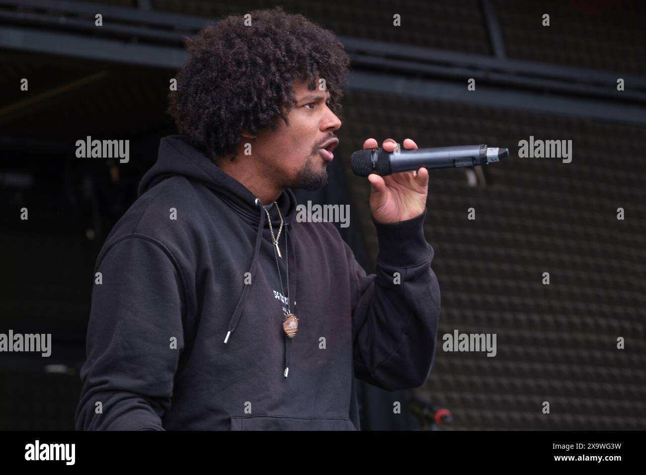 The musician Molley at the rally in the Deutzer Werft under the motto ...