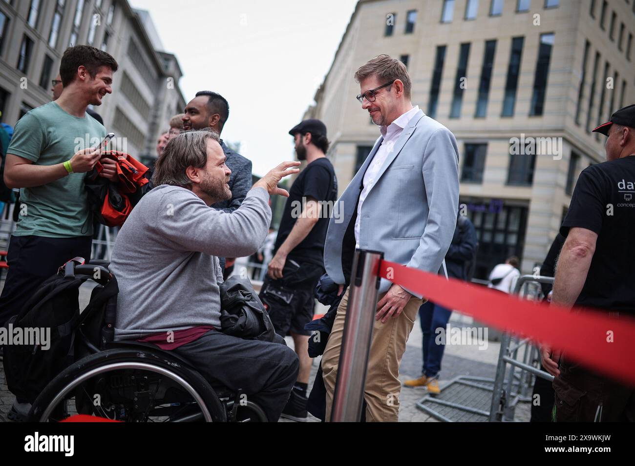 SPD Kundgebung zur Europawahl. Hier der Europaabgeordnete Matthias Ecke ...