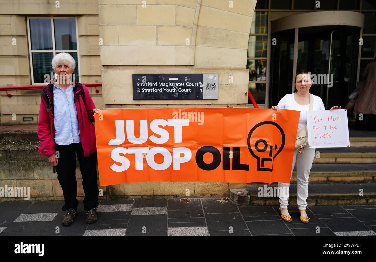 Wilful obstruction of a highway hi-res stock photography and images - Alamy