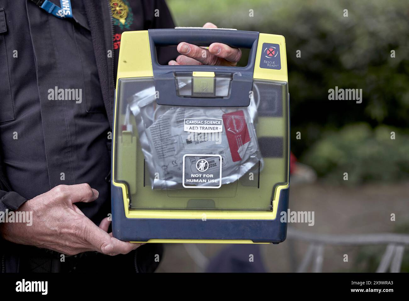 AED defibrillator, heart resuscitation electrical device Stock Photo ...